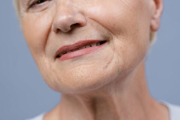 7 Ways to Treat Thinning Lips with Age – Healthtost
